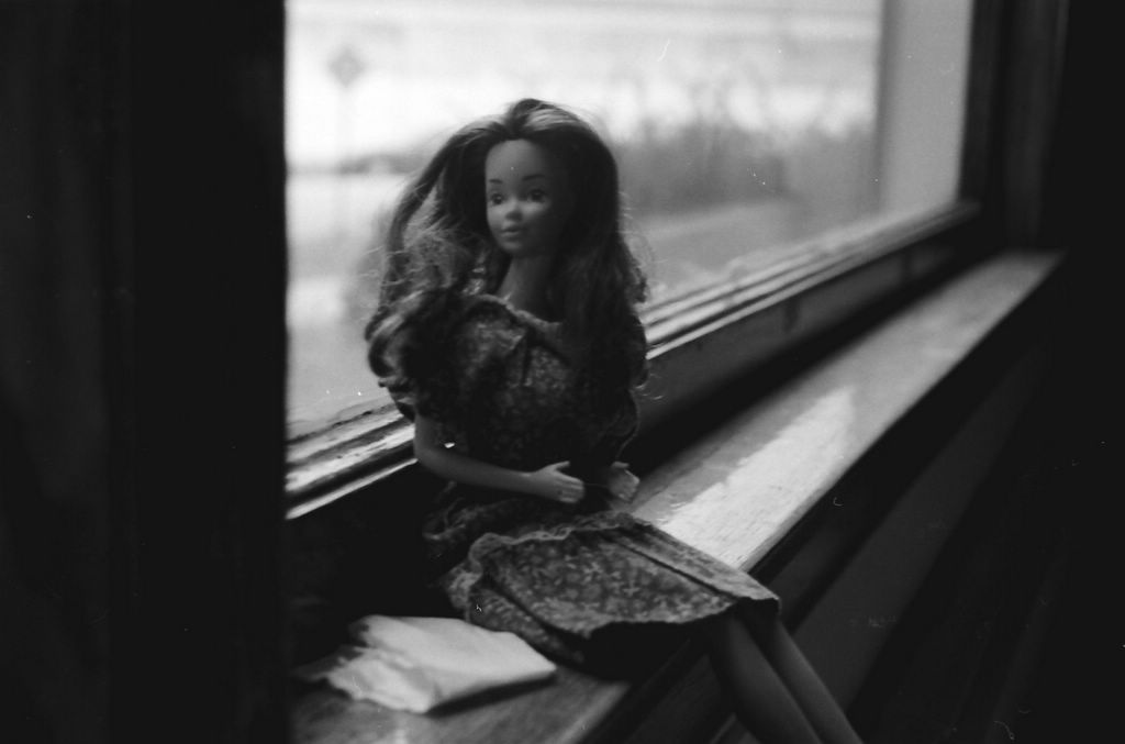 Flash Fiction: Damsel in Distress – Anna Contrell